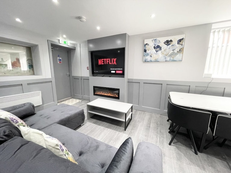 Serenity Pinner - Blackpool