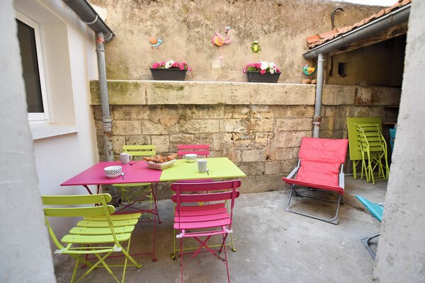 Felibrige - House With Air Conditioning And Terrace - Arles