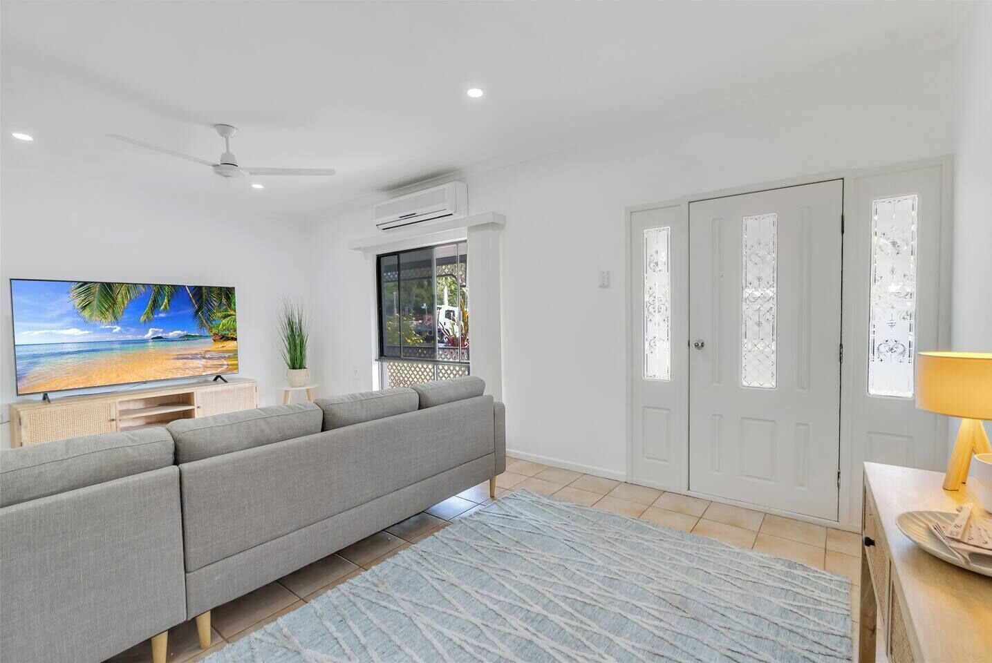 Casa Del Mar Poolside Retreat Near Trinity Beach - Trinity Beach