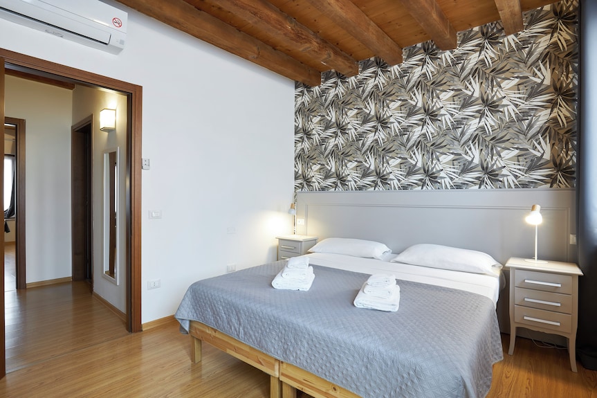 Professor's Nest 5 - Verona Apartments - Verona