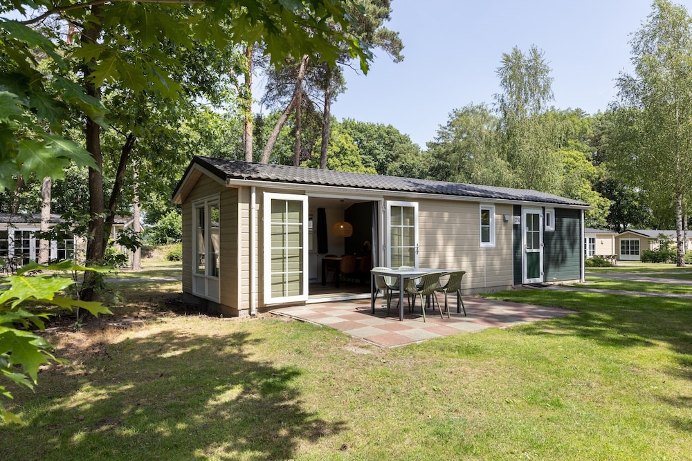 Chalet With A Dishwasher, In A Car-free Park - Limburg