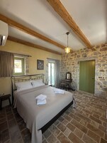 Quarto Quádruplo Elite, vista para a praia | Wi-fi grátis 