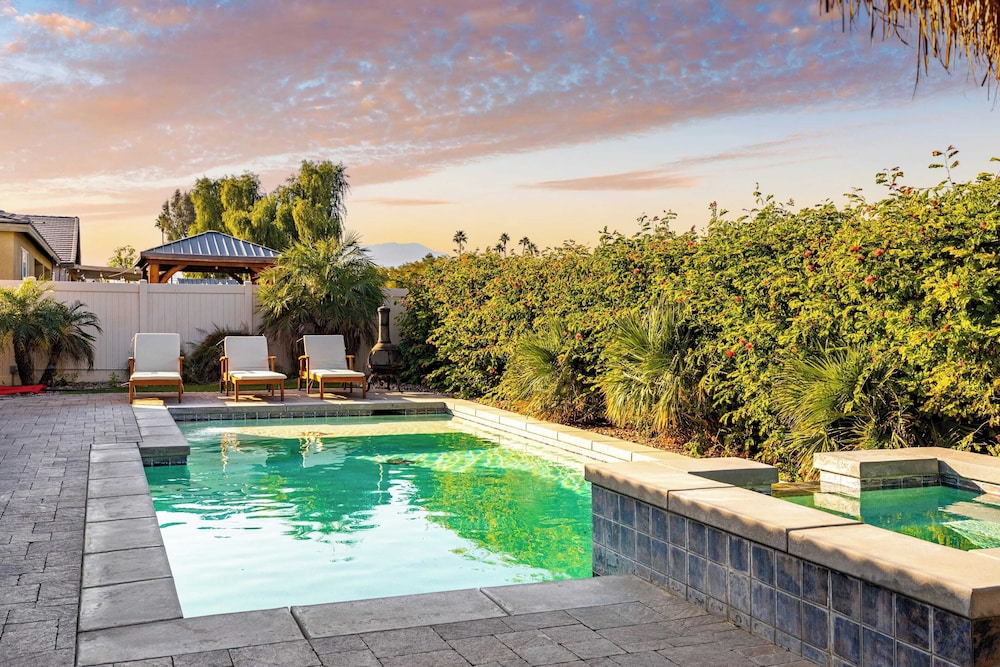 Luxe Indio Stay W/ Pool, Tiki Bar & Fire Pit Near Coachella Longfellow - La Quinta, CA