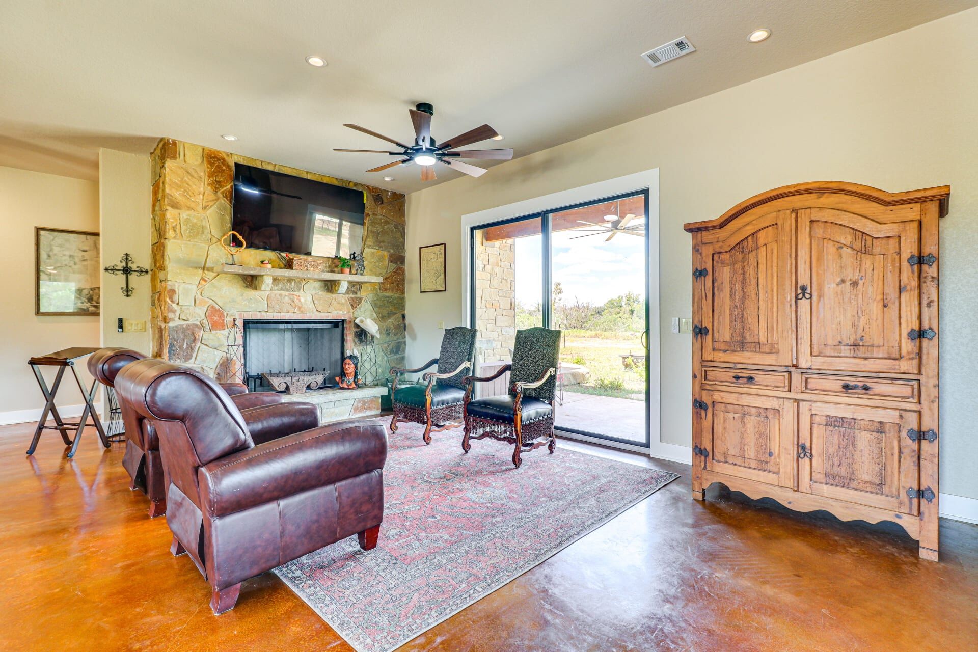Twin Hills River Ranch Elegant Goldthwaite Escape, Sleeps 20+ May Special 550 - San Saba, TX
