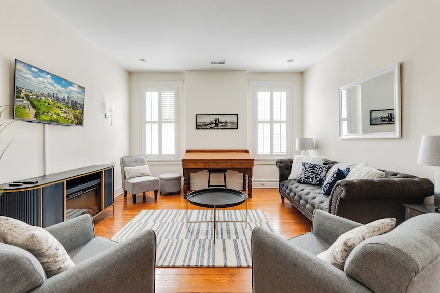 Heart Of The Fan: 2br/2ba Strawberry Street Stay - Topgolf, Richmond