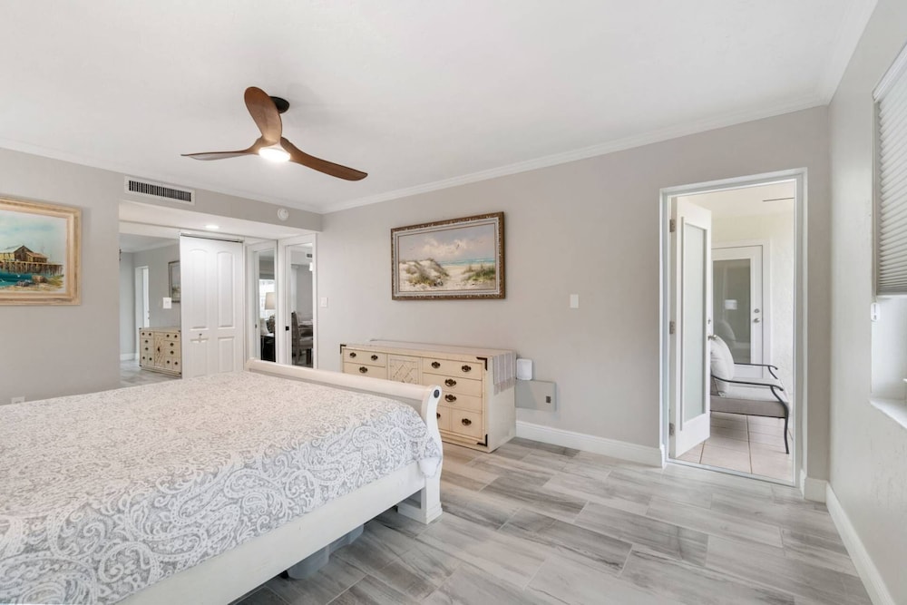 Beautifully Updated 1st Floor Condo in Gulf Front Community w/Pool, Spa ...