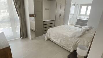 4 quartos, cofre no quarto, cortinas/cortinados opacos