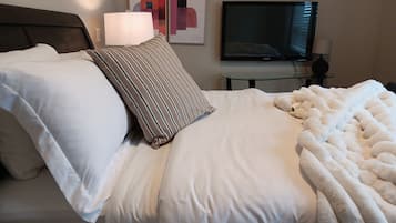 Suite de Luxo, 2 quartos, vista para o mar | 1 quarto, roupa de alta qualidade, edredões de penas