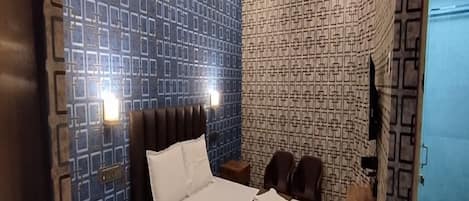 Quarto Deluxe | Roupa hipoalergénica, secretária, Wi-fi grátis, roupa de cama fornecida