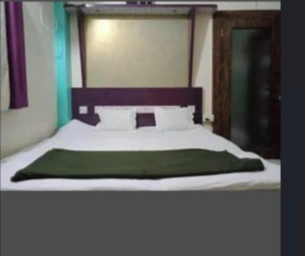 Hotel City Palace - Buldhana