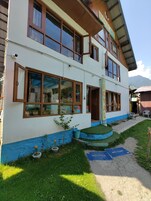 Fachada da propriedade