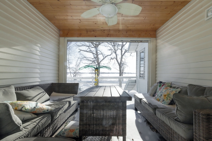 Spacious 5-bedroom House In Terrific Detroit Lakes With Wifi, Ac On Detroit Lake - Detroit Lakes, MN