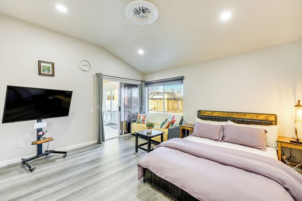 10 Mi To Mojave Narrows: Victorville Studio - Victorville, CA