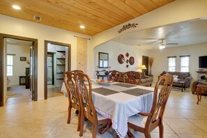 Casa (2 Bedrooms) | Interior