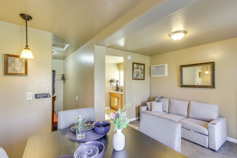 Lake & Mountain Views: Cozy California Stay - Lake Isabella, CA