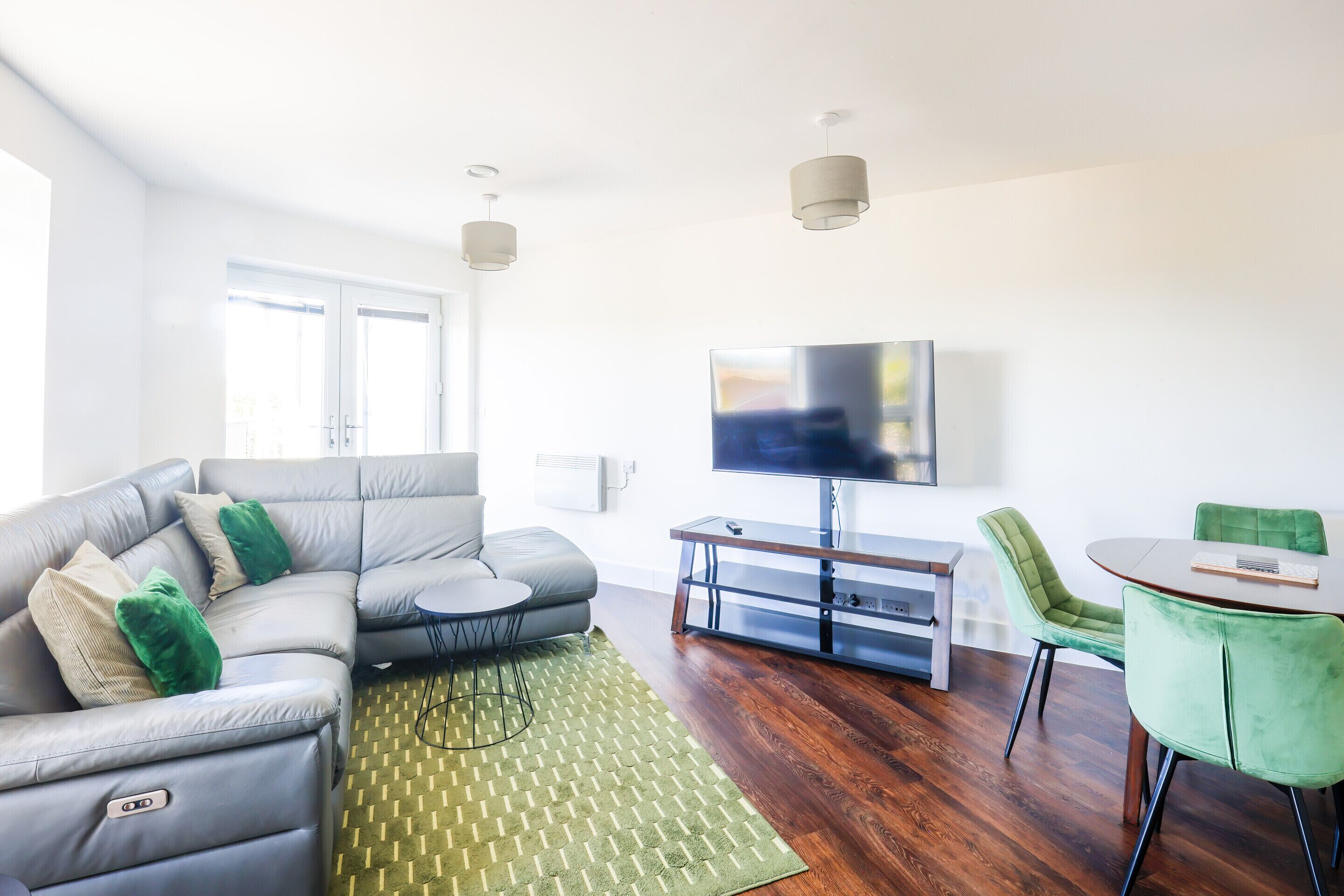 Spacious, Modern Apartment Near Bicester Village - Bicester