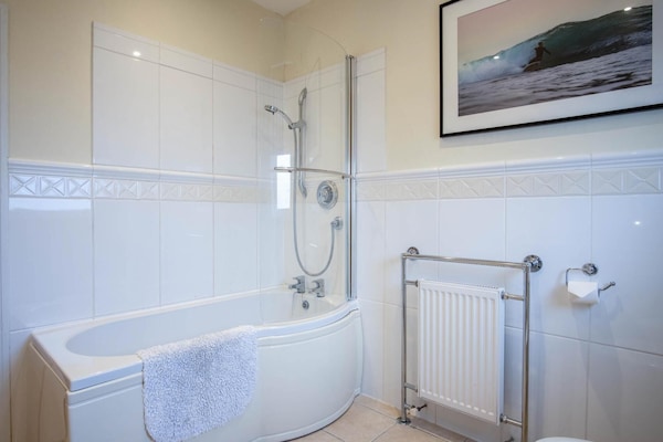 Little Glen - 3 Bedroom Holiday Home - Tenby - Tenby