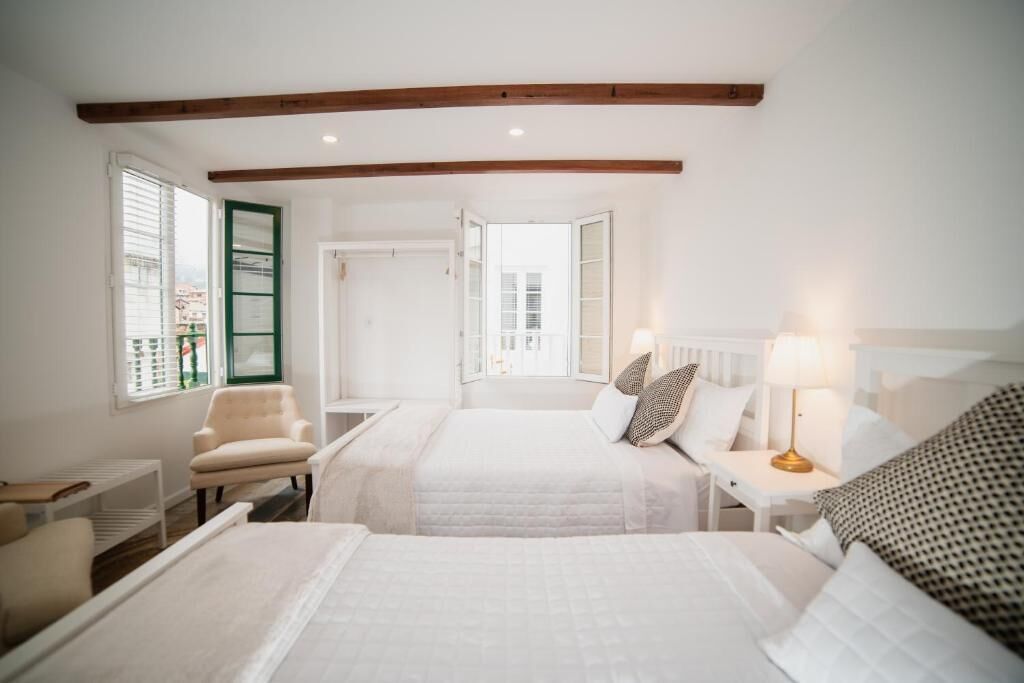 Quarto casal luxo, vista para a cidade | Wi-Fi de cortesia