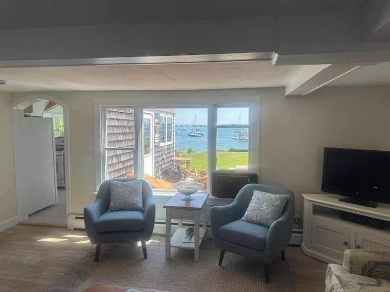 3-bedroom Waterfront House With Use Of Marina Facilities In Charming Jamestown! - Newport, RI