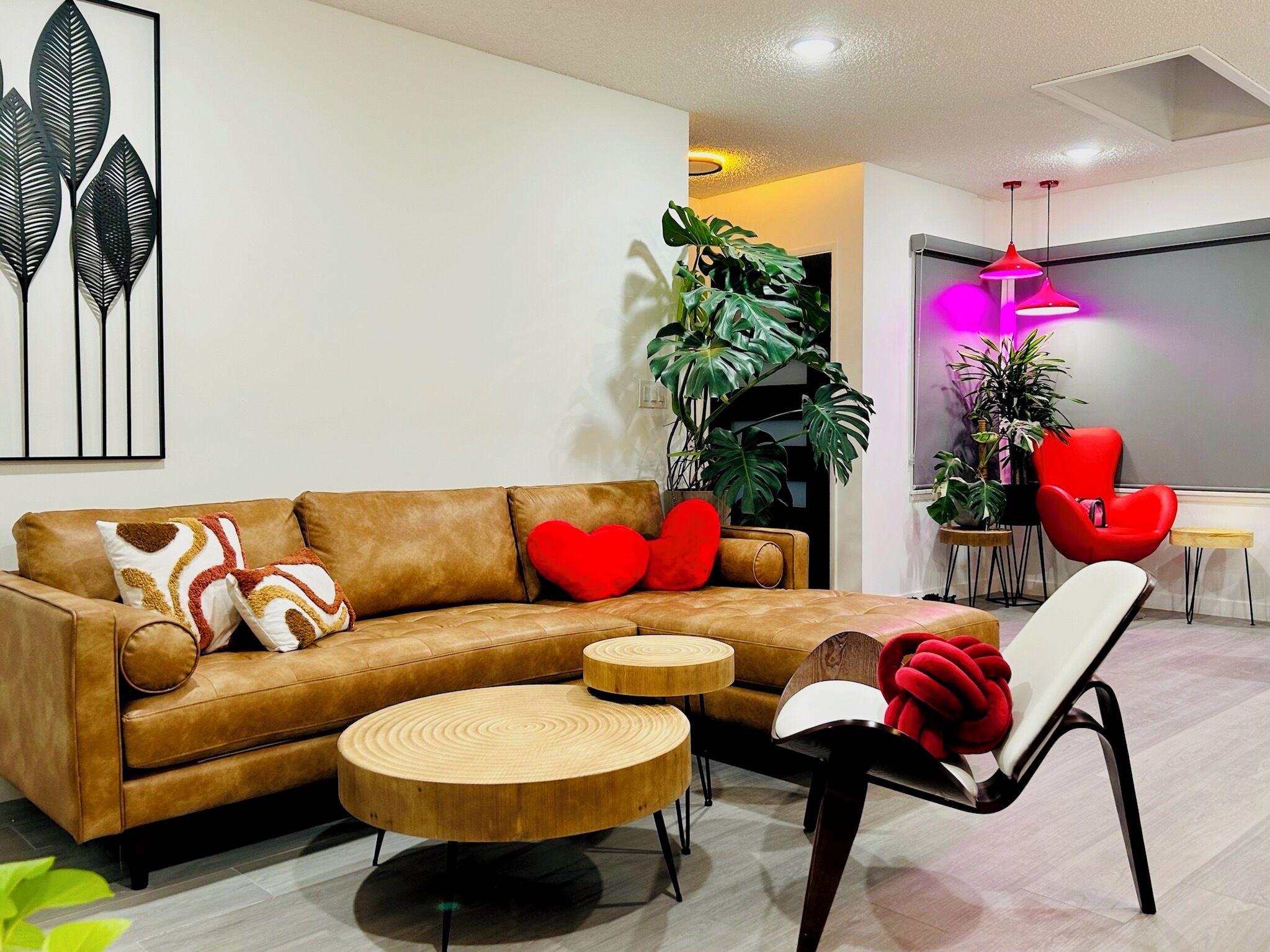 Aw301-artwave Oasis Heart Of Oc, Near Little Sg, Disneyland - Huntington Beach, CA