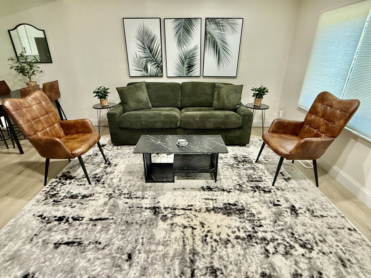 St. Charles Manor | 2br Hot Tub Chalet | 1.2 Acres - Chesterfield, MO