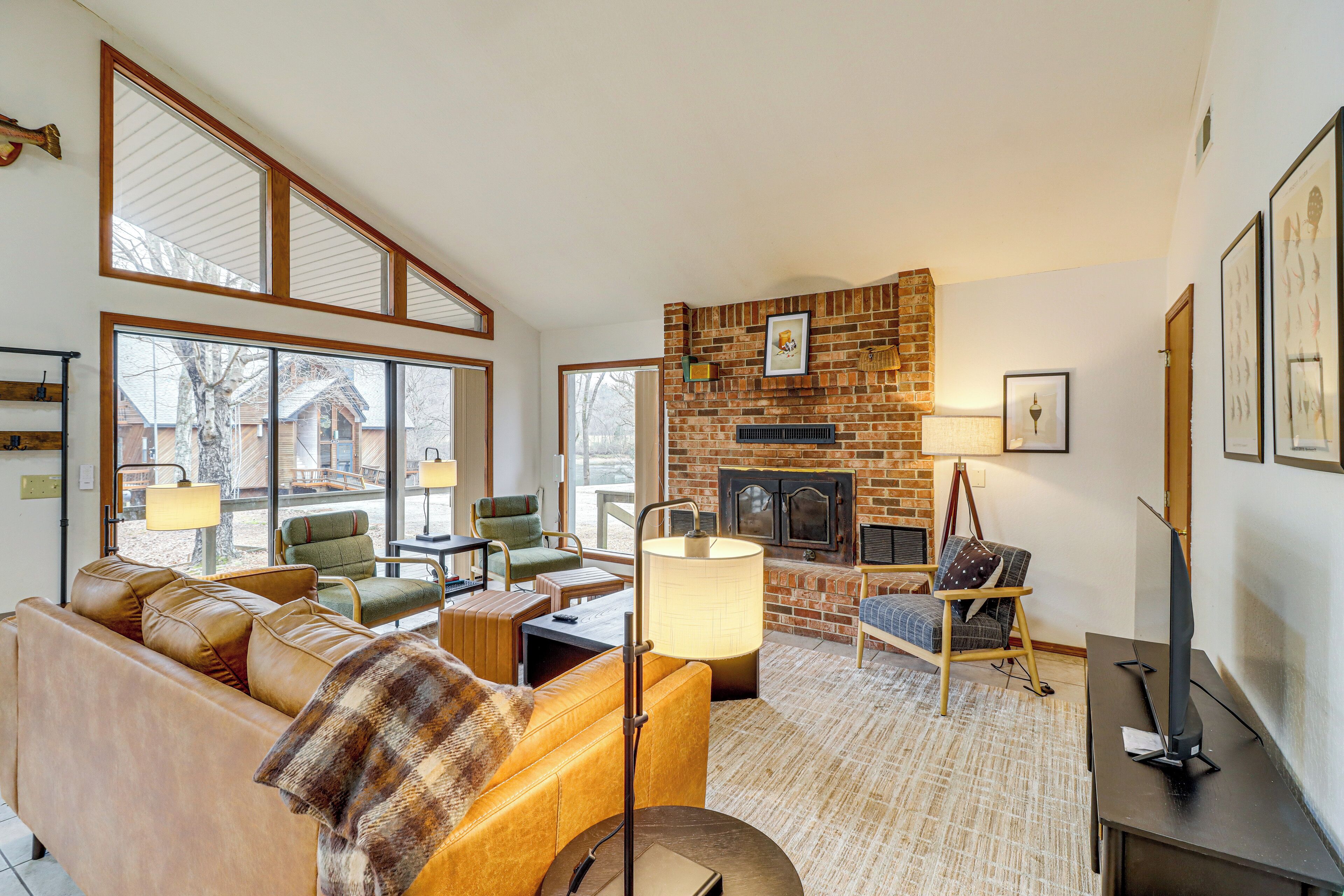 Premier Trout Fishing: Scenic White River Cabin - Bull Shoals, AR