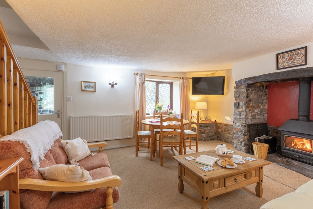 Sylvie's Country Cottage - Devon