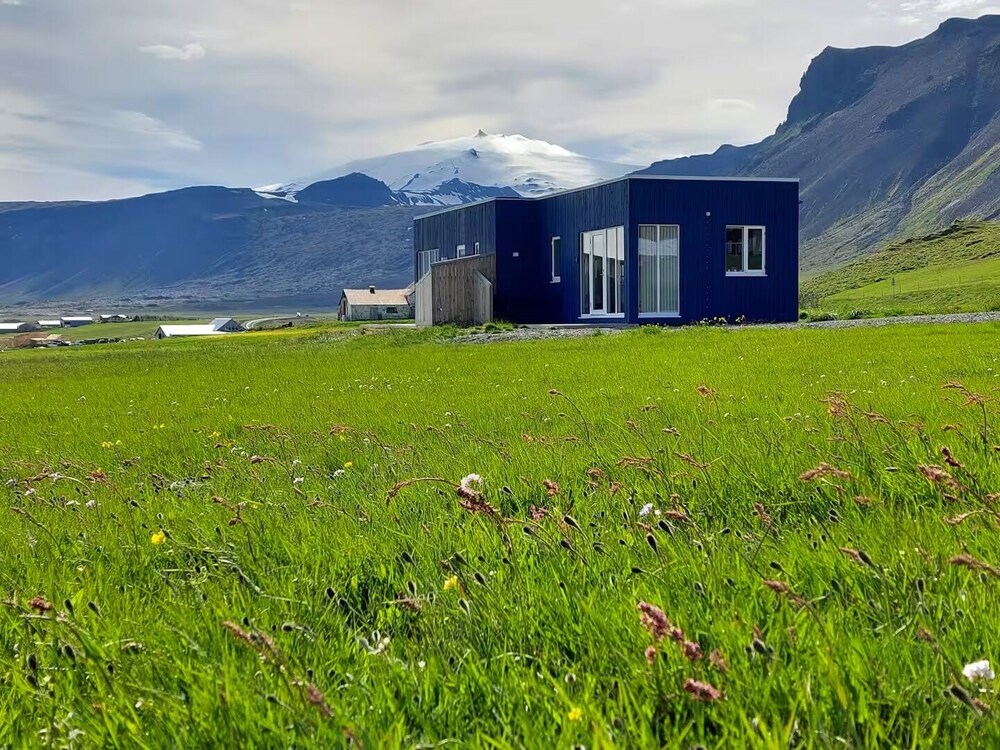 Kambur Cottages - Iceland