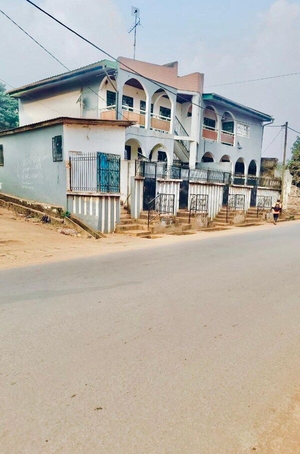 Maison Nouvelle Route Carrossel - Jaunde