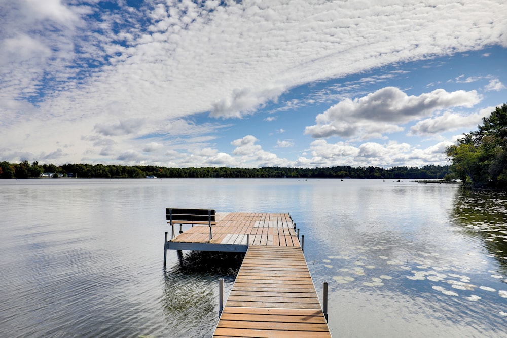 5 Mi To Sno-eagles Trails: Lakefront Getaway! - Eagle River, WI