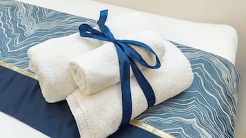 Quarto Comfort | Secretária, secretária adequada para computadores portáteis