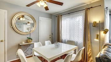 Casa (2 Bedrooms) | Interior