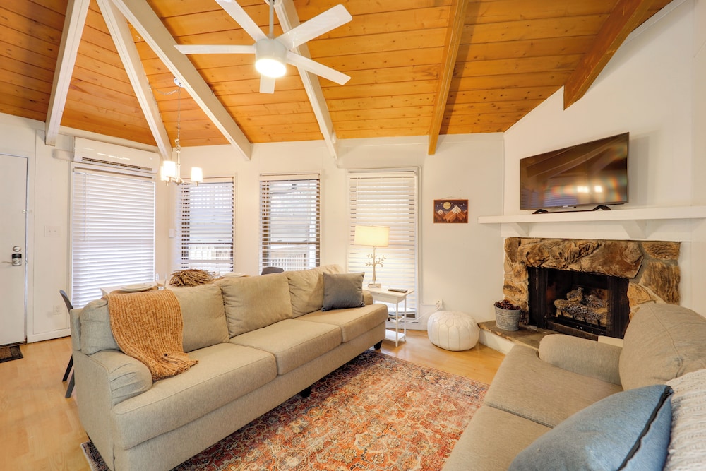 < 1 Mi To Beech Mountain Resort: Comfy Condo - Beech Mountain, NC