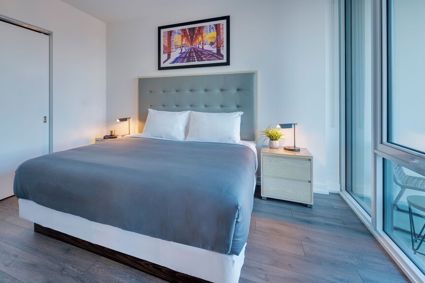 Live The Suite Life: Historic Old Town Chicago Stays With Modern Luxury & Style - Chicago, IL