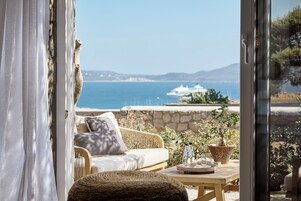 Deluxe Suite with Sea View and Hot Tub - Ground Floor | Vista para a montanha