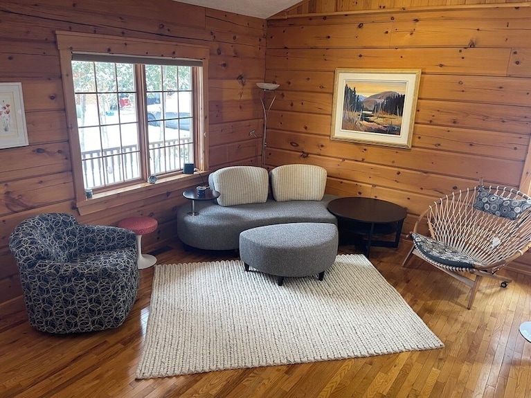 Calmcation: Cabin In The Enchanted Forest - Lake Erie, PA