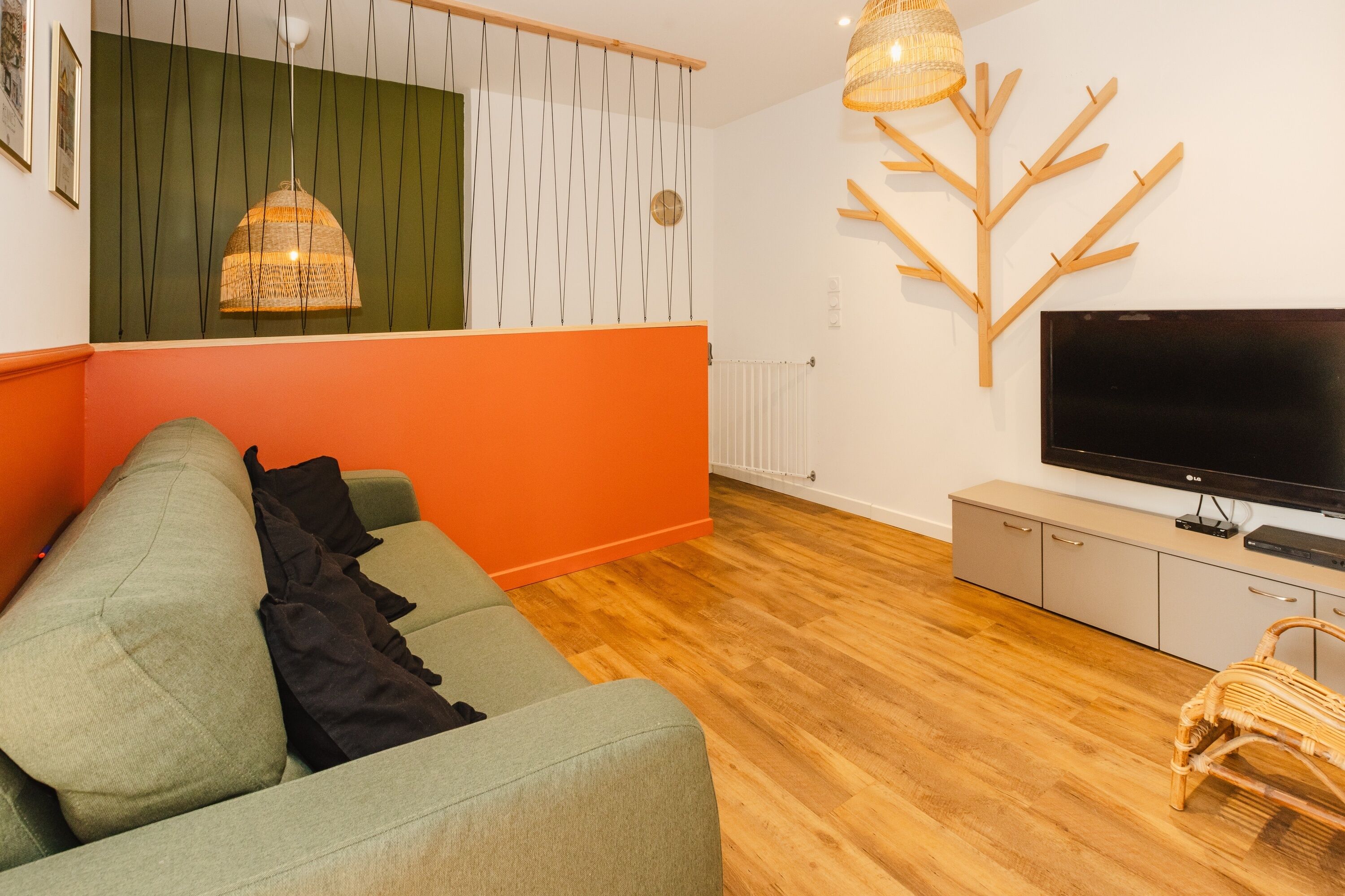 Le Loft Black & Wood - Piscine Privé Et Grande Terrasse à 20 Min De Rennes - ibis budget Rennes Route de Lorient