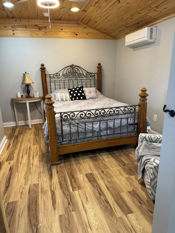 Tiny House- Not So Tiny - 켄터키 호