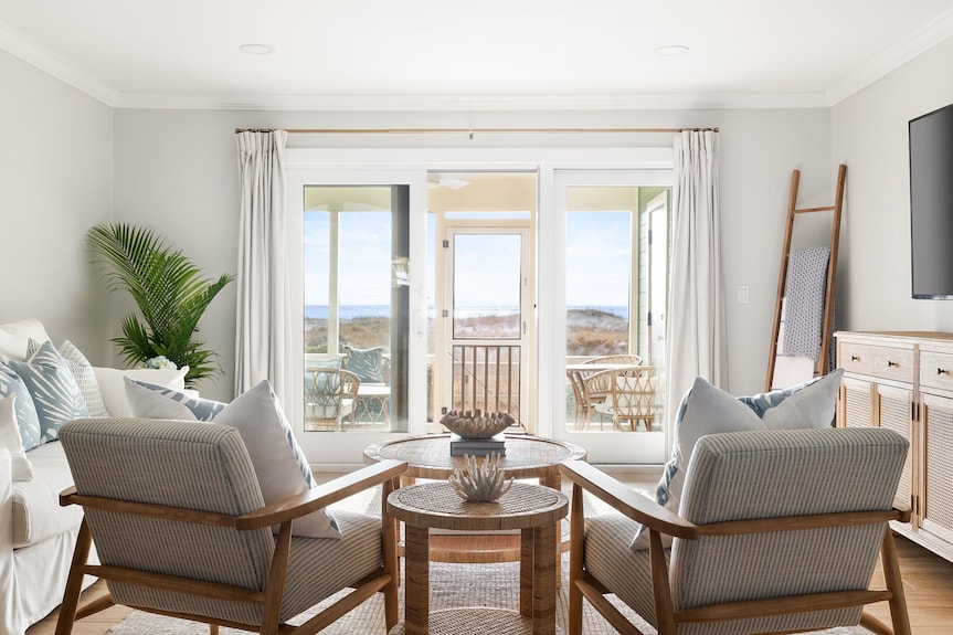 The Blue Palm Oceanfront Mariner's Walk 2b Wild Dunes Isle Of Palms, Sc - Isle of Palms Beach, SC