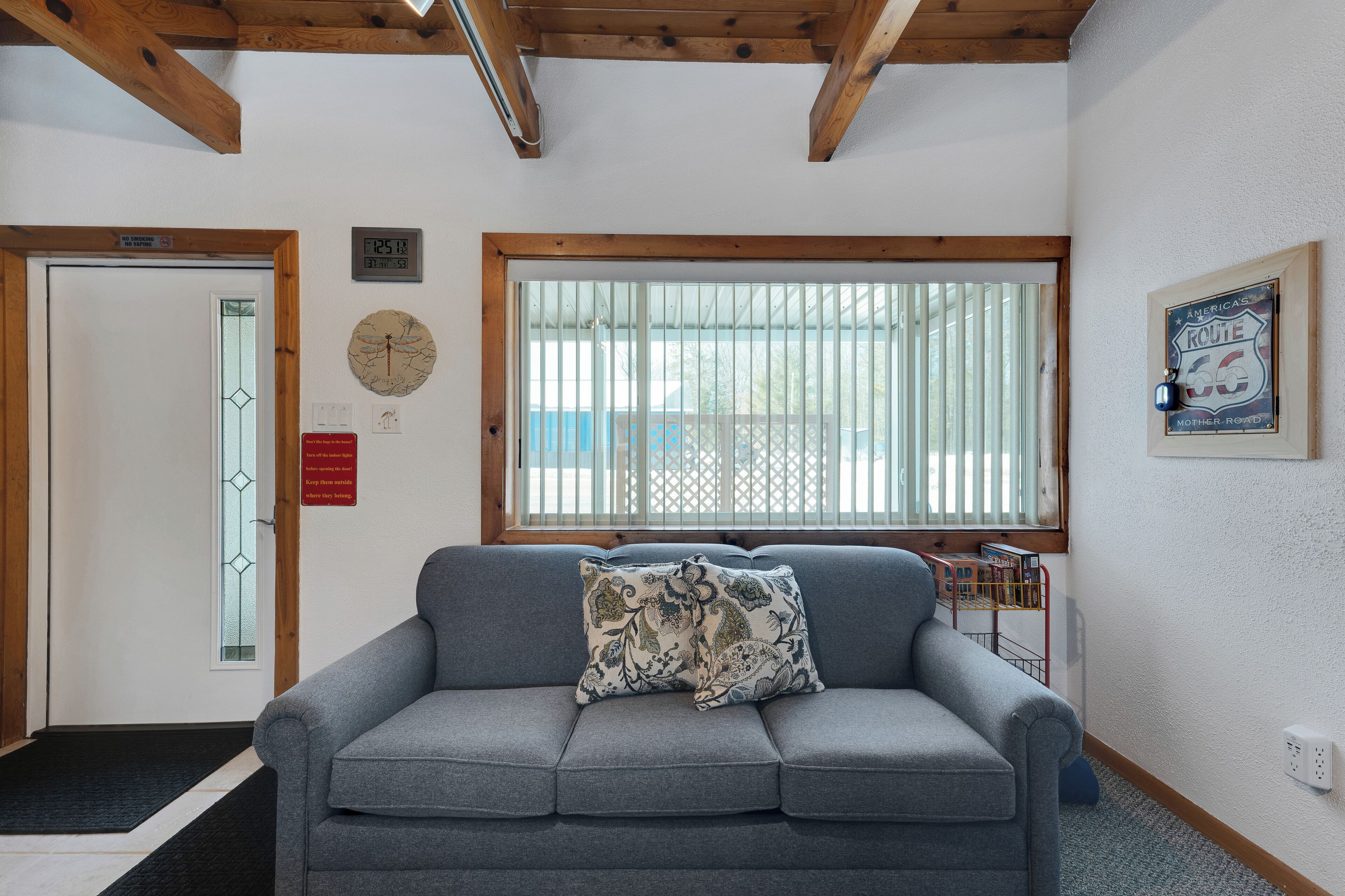 Dragonfly Lodge Of Higgins Lake: Winter Wonderland Escape  Cozy Up By The Fireplace! - South Higgins Lake State Park, Roscommon