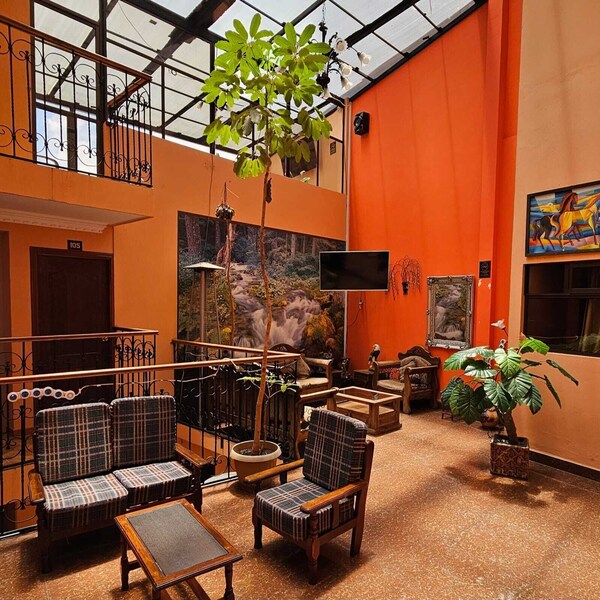 Bolivian Heights Hostel - La Paz