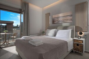 Apartamento superluxo, 2 quartos, vista para o jardim, no piso térreo | Vista para a rua