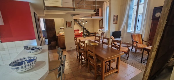 Loft In 17th Century Town House, City Center, Air-conditioned - Aix-en-Provence