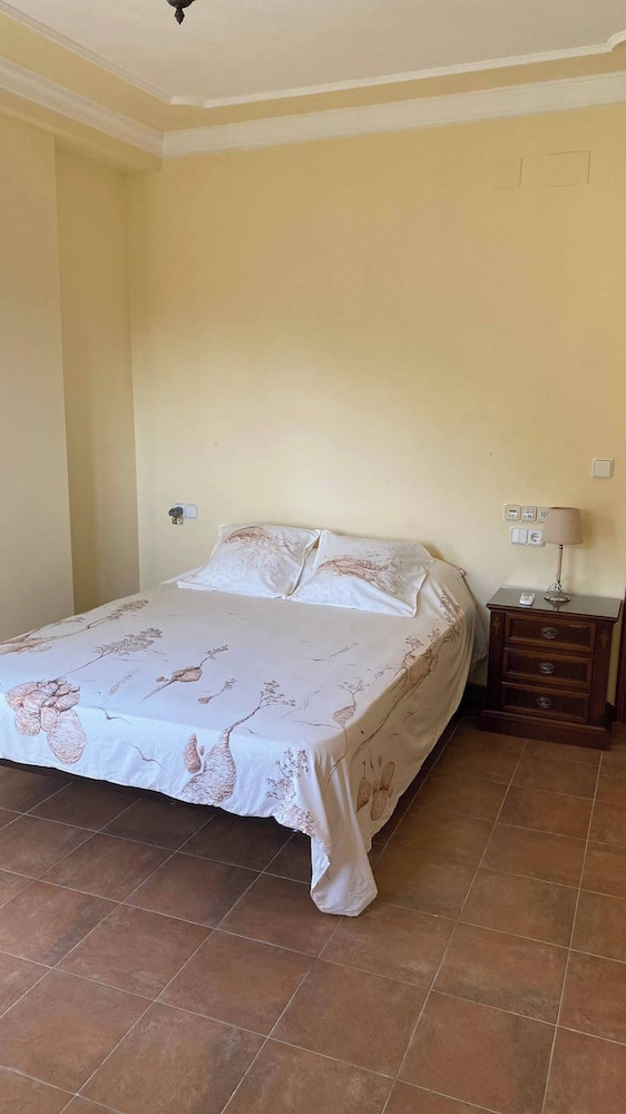 Room-orange Room Your Refuge Of Tranqu - Alcira