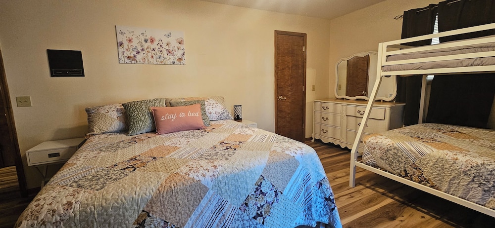 3-bedroom 3-bath house in Springville, TN. KY LAKE FISHING . Bring your ...