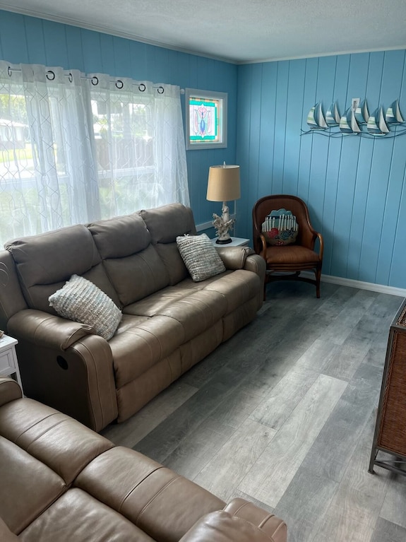 Charming Gulf Access Waterfront Home Close To Everything - Fort Myers, FL