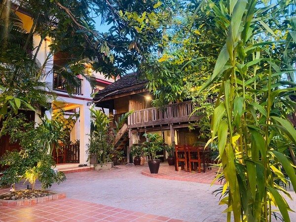 Golden Sun Boutique Hotel - Luang Prabang