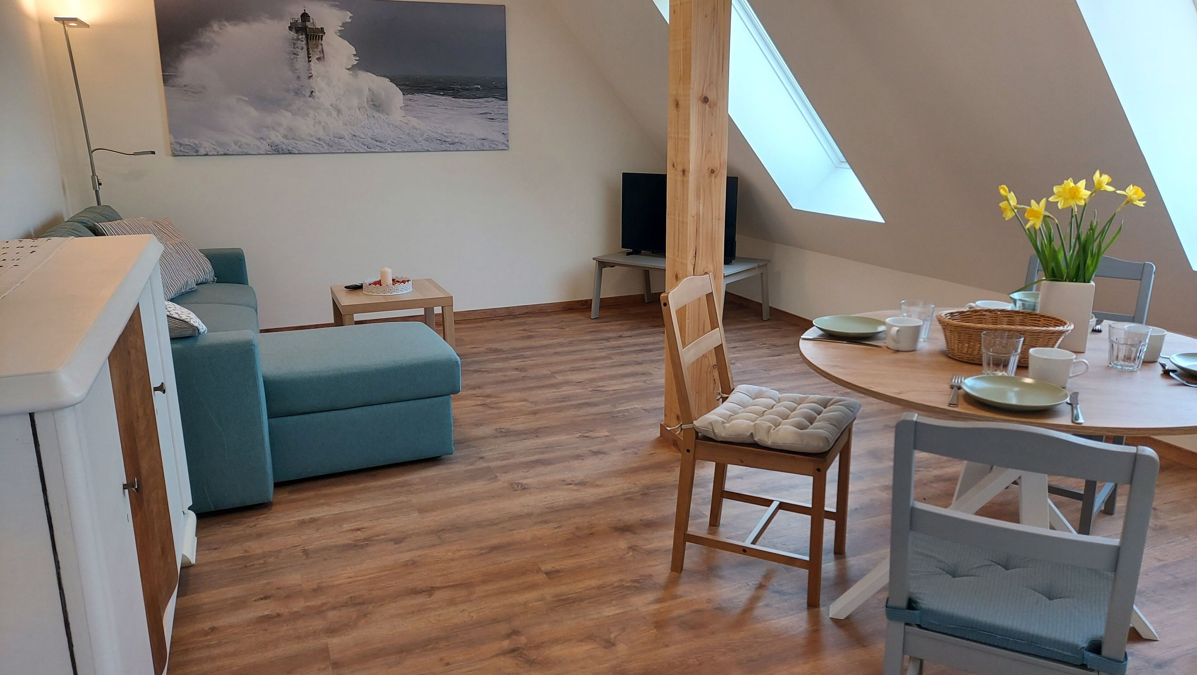 Nr.1/ 2-raum-fewo (Rechts, 60m²) 2-4 Pers., Loggia, Og+dg - H3 Wohnen Am Hofcafé - Bastorf