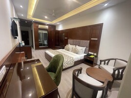 Quarto Individual Deluxe, Vista para a cidade | Wi-fi grátis 