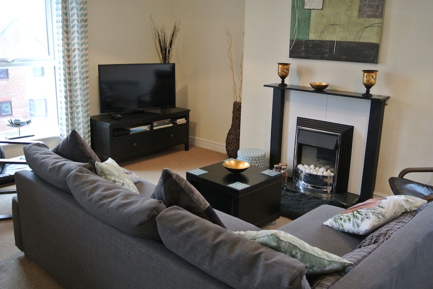Apartment 5 Self-contained 1 Bed Plus Sofa Bed Sleeps 4 Bridlington North Side - Sewerby Hall & Gardens